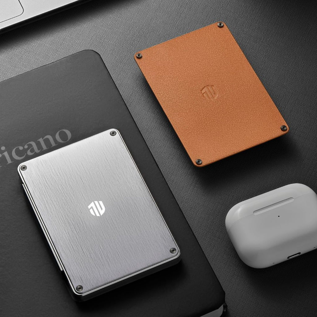 Ultra Slim NFC Card Holder – UniqTouch